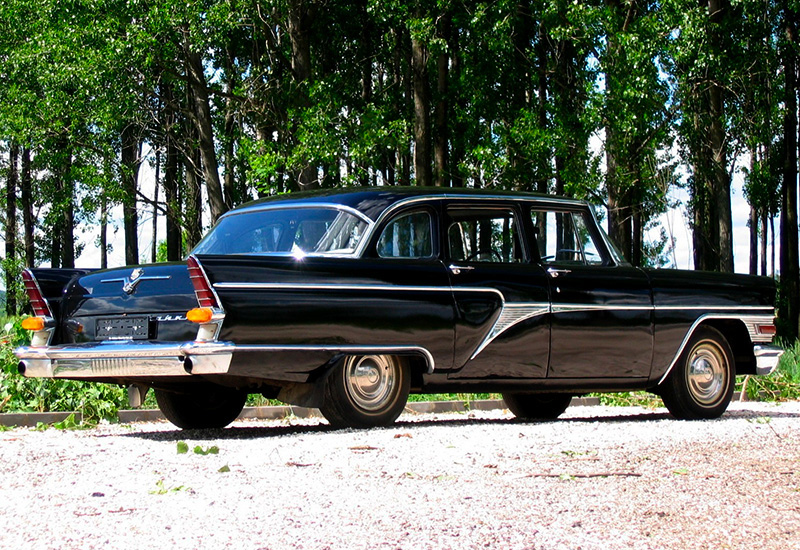 1959 GAZ 13 Chaika - price and specifications